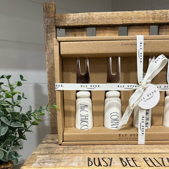 Rae Dunn | Dining | Rae Dunn 4pc Corn Holders | Poshmark